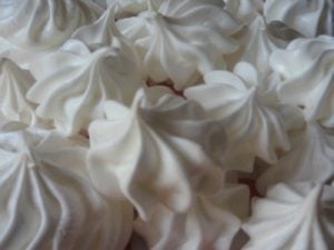 Suspiros caseros - Dulces Criollos